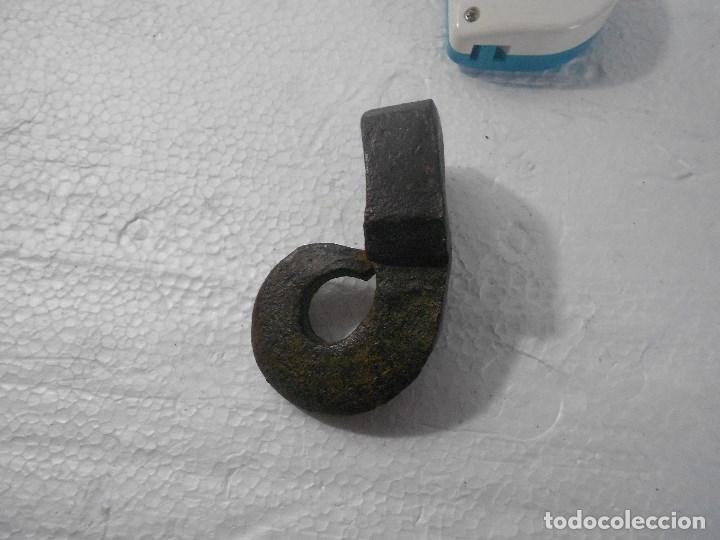 tuerca con gancho o argolla - Comprar Objetos Cerrajería y Forja ...