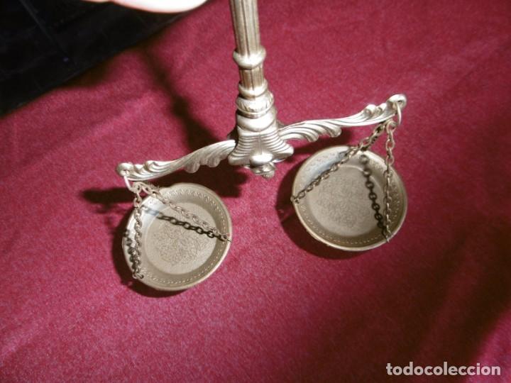 balanza de metal. para uso o decoración. - Comprar Balanzas Antiguas en ...