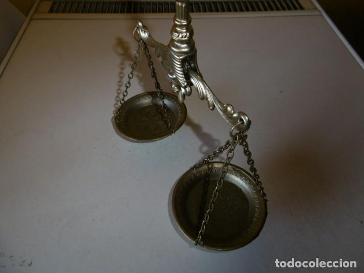 balanza de metal. para uso o decoración. - Comprar Balanzas Antiguas en ...