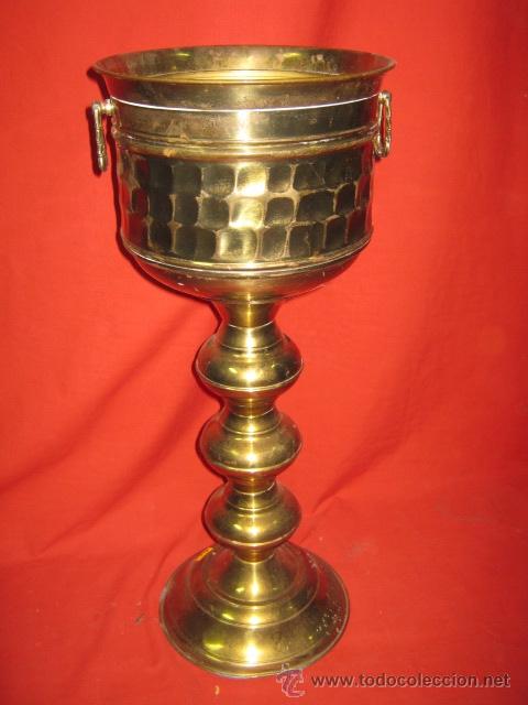 copa de latón con asas de bonitas formas. - Comprar Copas Antiguas en ...