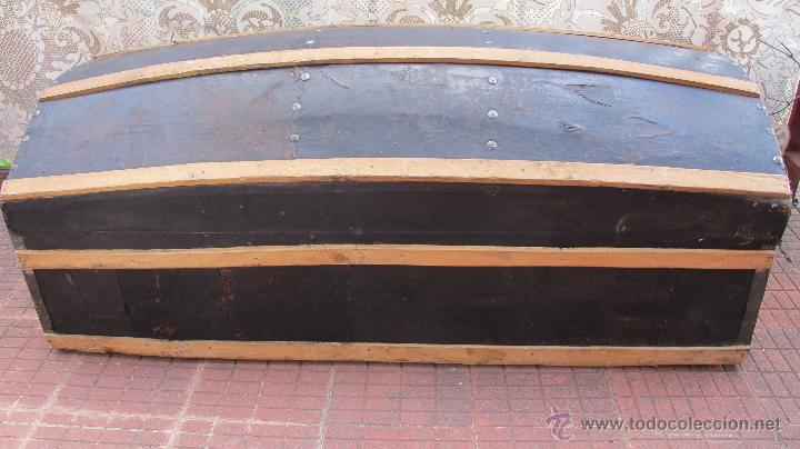 gran baúl s. xix forrado en piel - Comprar Baúles Antiguos en ...