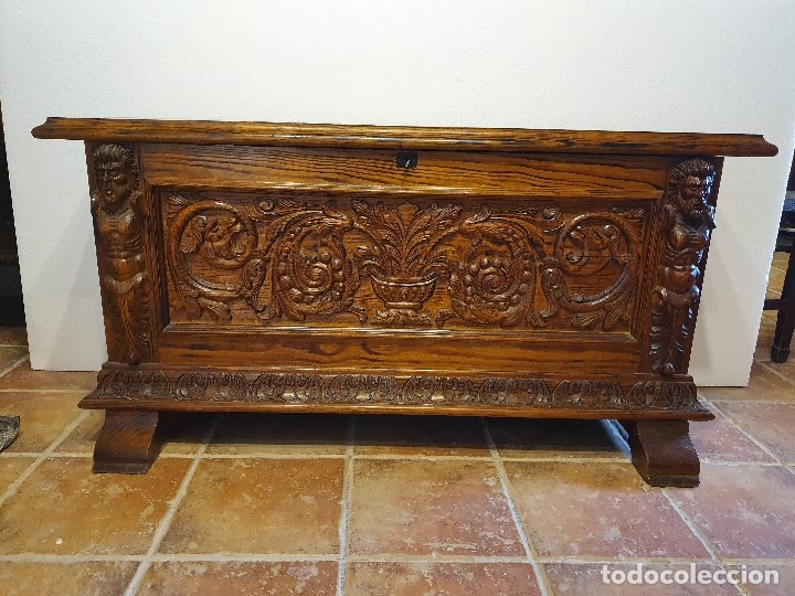 arcón antiguo en madera tallada de roble - Comprar Muebles Auxiliares ...
