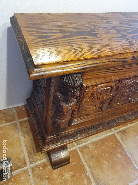 arcón antiguo en madera tallada de roble - Comprar Muebles Auxiliares ...