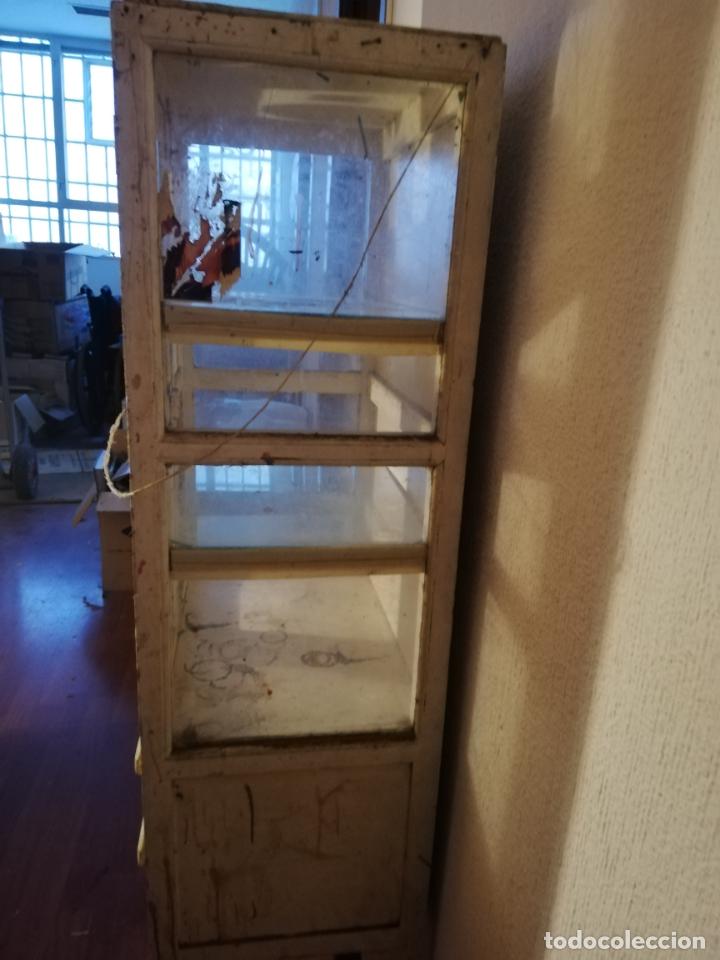 antigua vitrina y cajonera para restaurar - mad - Comprar Vitrinas ...
