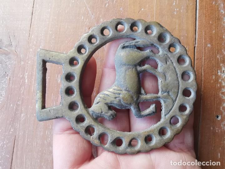 antiguo jaez de correajes de caballo en bronce- - Comprar Caballería ...