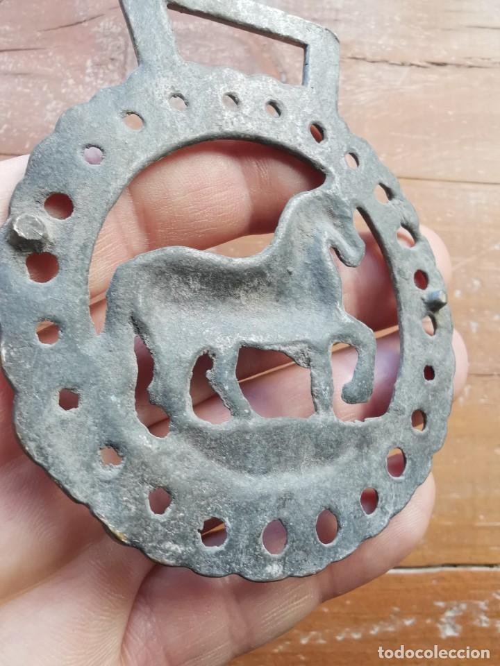 antiguo jaez de correajes de caballo en bronce- - Comprar Caballería ...