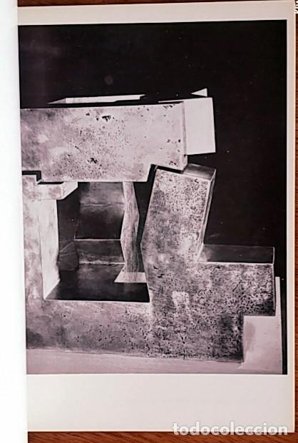 eduardo chillida. escultura, dibujos, collage y - Comprar Catálogos de ...