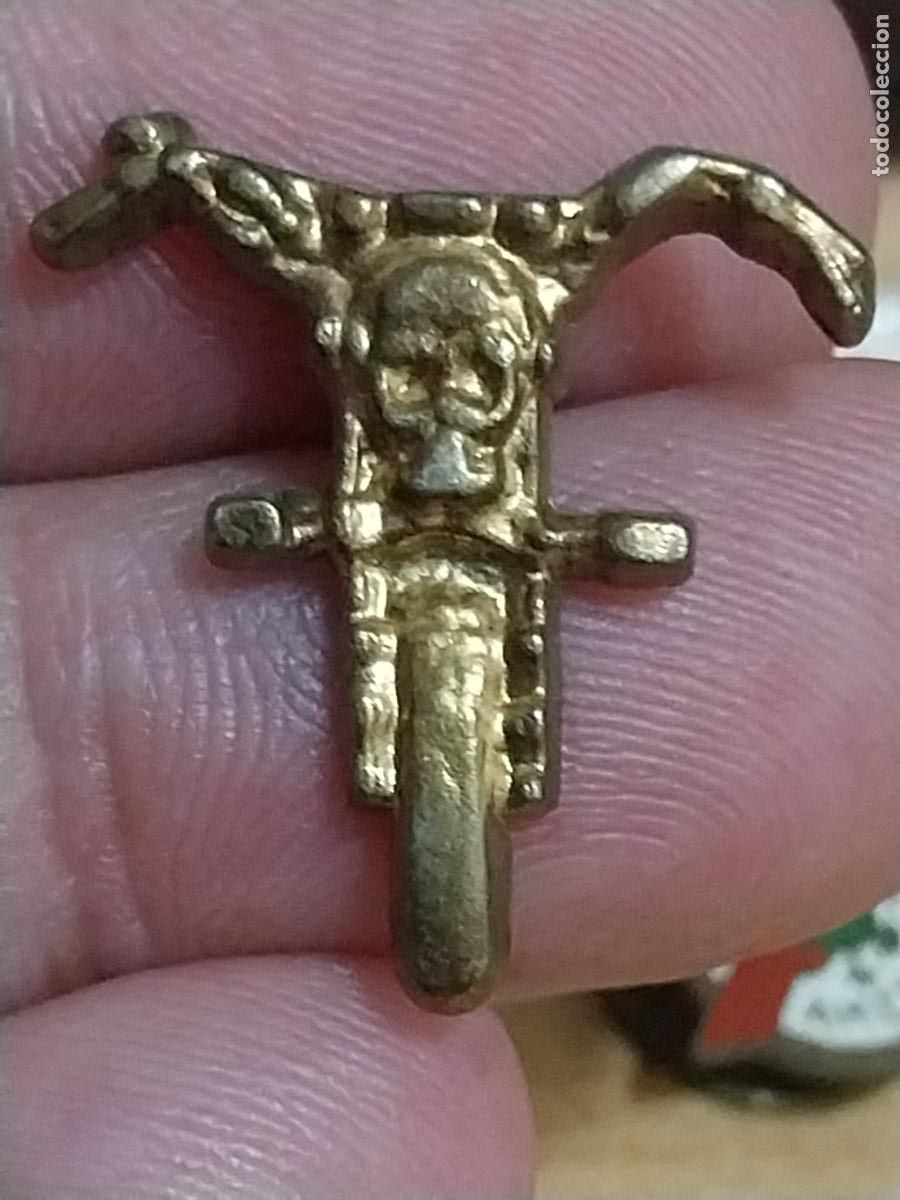 moto frontal metal dorado calavera pin pincho g - Compra venta en ...