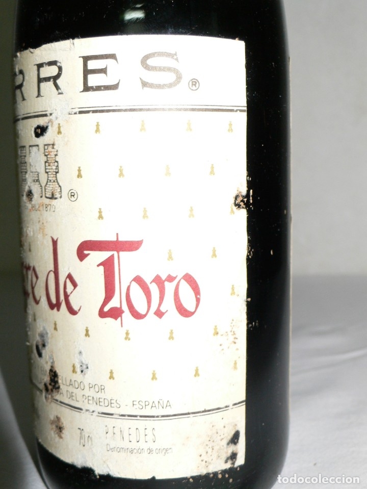 botella vino sangre de toro 1988.miguel torres. - Comprar Coleccionismo ...