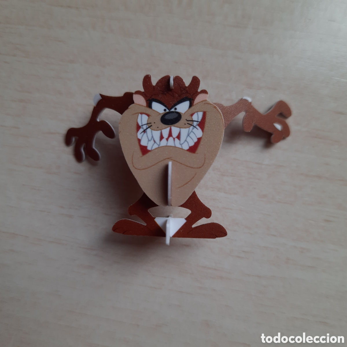 figura tipo huevo kinder tazmania taz mania - Compra venta en todocoleccion