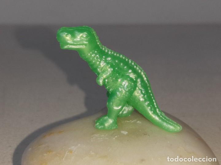 dunkin : antigua figura de plastico dinosaurio - Comprar Figuras de ...