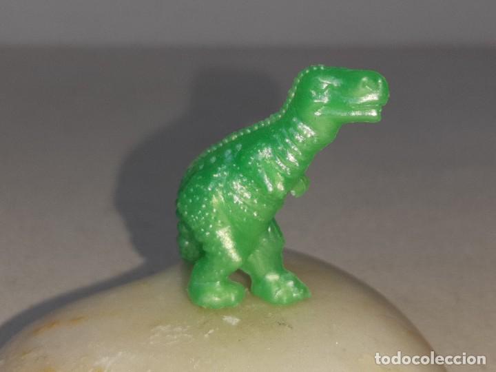 dunkin : antigua figura de plastico dinosaurio - Comprar Figuras de ...