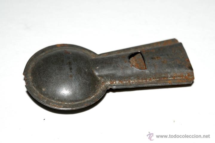 antiguo pito o silbato en hojalata - Comprar Juguetes Antiguos de ...