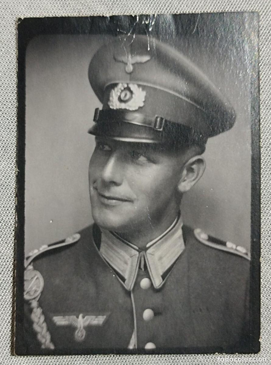 Retrato De Oficial Nazista Official Trailer