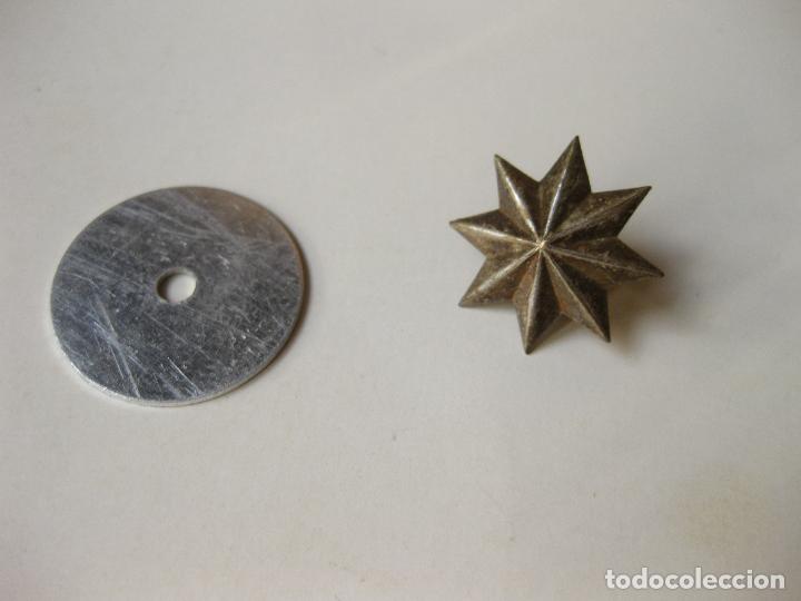 estrella blanca metalica de 8 puntas de comanda - Comprar Insignias ...