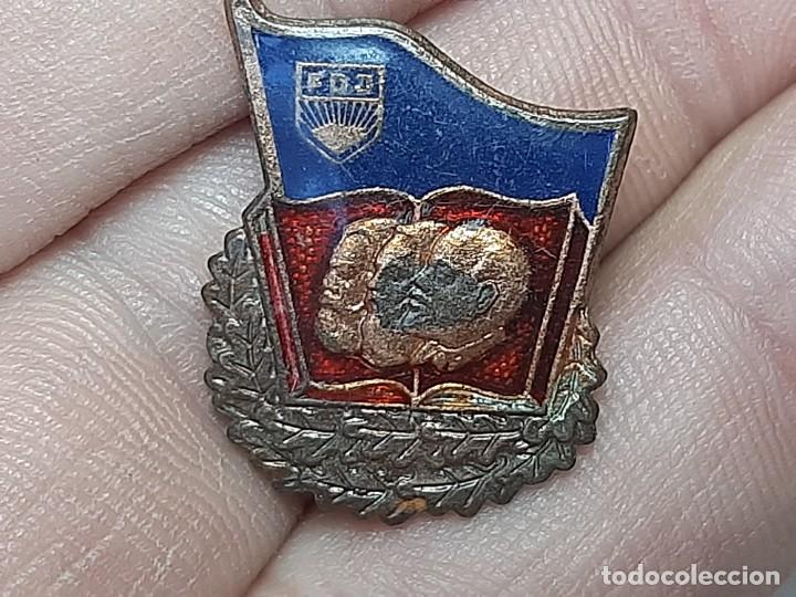 antigua insignia alemana rda ddr del fdj juvent - Comprar Insignias ...