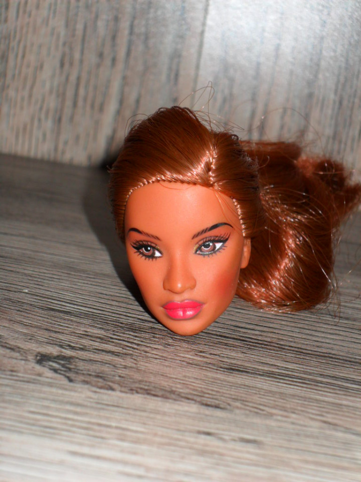 Cabeza De Muñeca Barbie Negra