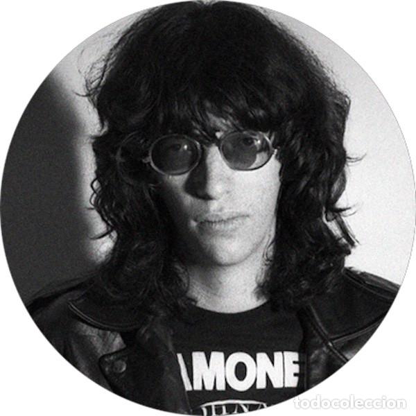 chapa/badge ramones joey . pin button punk rock - Compra venta en ...