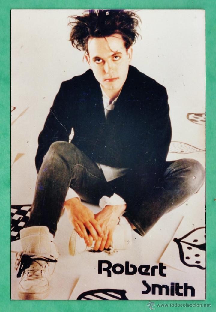 Robert Smith Anos 80 Robert Smith Of “The Cure” Works On His Golf